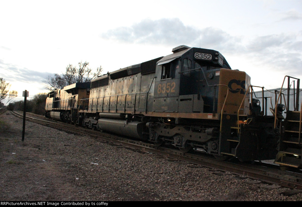 CSX 8352